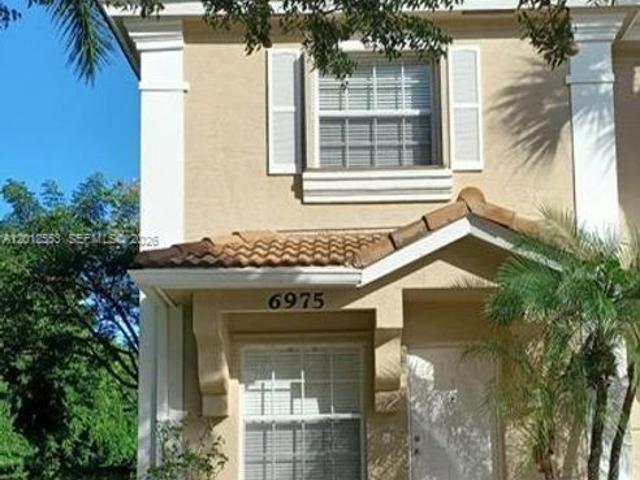 2 bedroom luxury Townhouse for rent in Lake Worth, United States