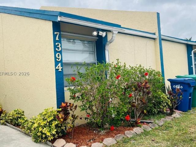 2 bedroom luxury Townhouse for rent in Lauderhill, Florida