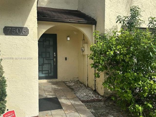 2 bedroom luxury Townhouse for rent in Lauderhill, Florida