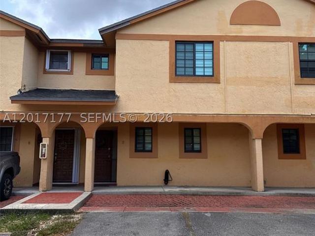 2 bedroom luxury Townhouse for rent in Miami Terrace Mobile Home, Florida