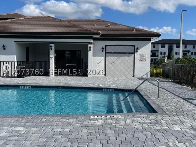 2 bedroom luxury Townhouse for rent in Miami, United States