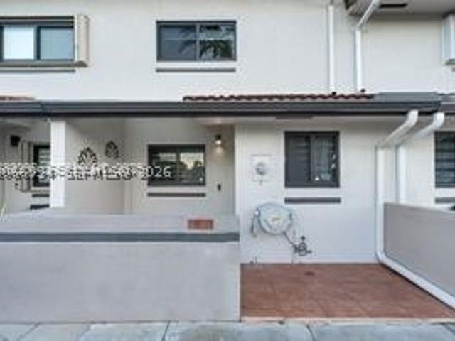 2 bedroom luxury Townhouse for rent in Miami, United States