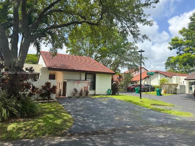2 bedroom luxury Townhouse for rent in Miami, United States