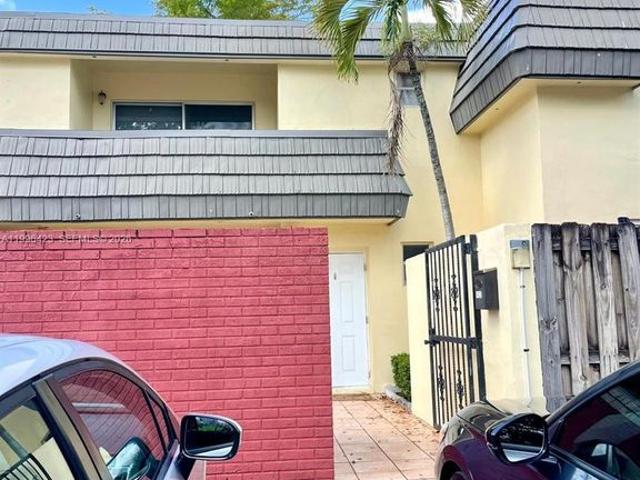 2 bedroom luxury Townhouse for rent in Miami, Florida