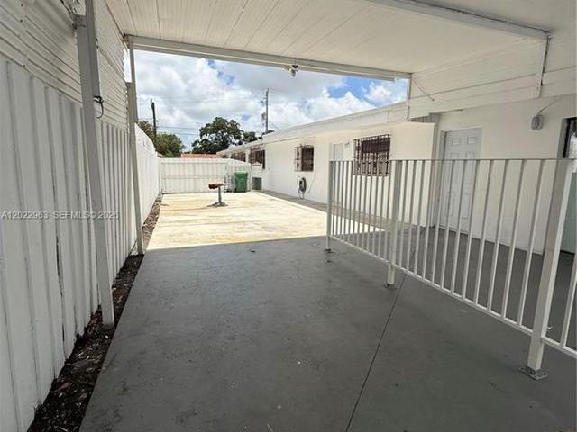 2 bedroom luxury Townhouse for rent in Miami, Florida