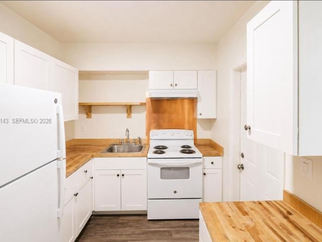 2 bedroom luxury Townhouse for rent in Miami, Florida