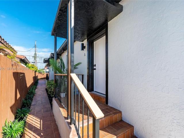 2 bedroom luxury Townhouse for rent in Miami, Florida