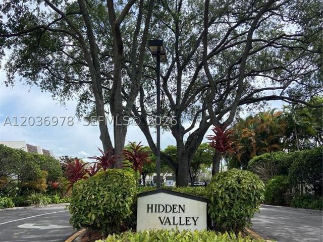 2 bedroom luxury Townhouse for rent in Miami, Florida
