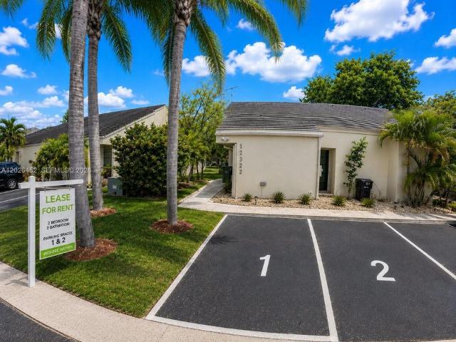 2 bedroom luxury Townhouse for rent in Miami, Florida