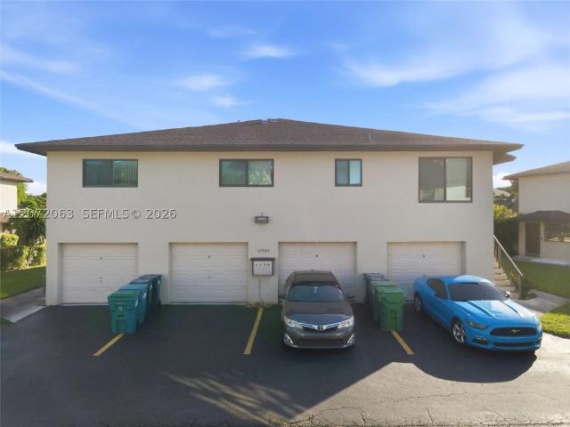 2 bedroom luxury Townhouse for rent in Miami, Florida