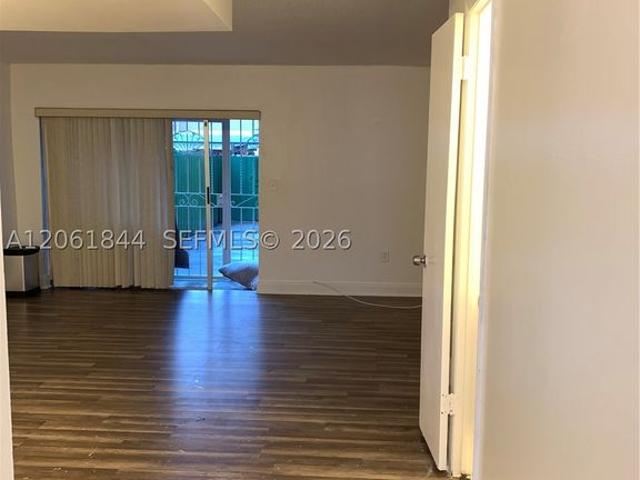 2 bedroom luxury Townhouse for rent in Miami Gardens, Florida