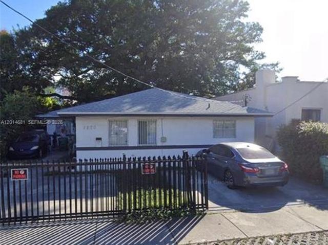 2 bedroom luxury Townhouse for rent in Miami Heights Trailer Park, United States