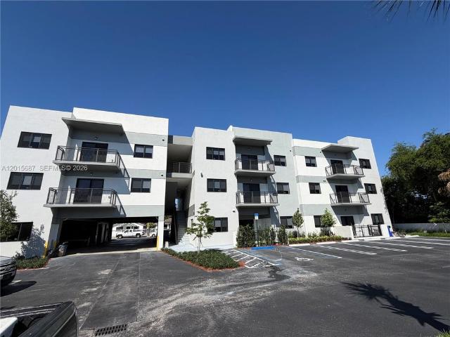 2 bedroom luxury Townhouse for rent in Miami Heights Trailer Park, Florida
