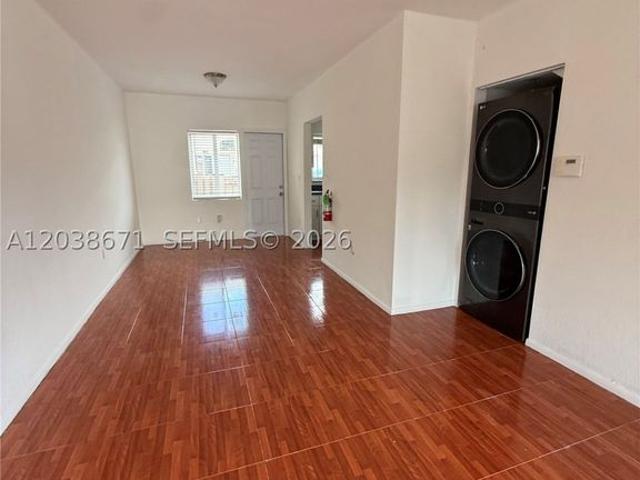 2 bedroom luxury Townhouse for rent in Miami Shores, United States
