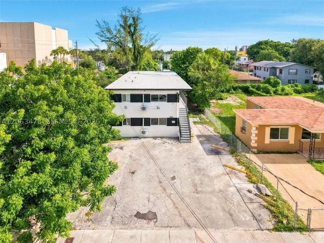 2 bedroom luxury Townhouse for rent in Miami Shores, United States