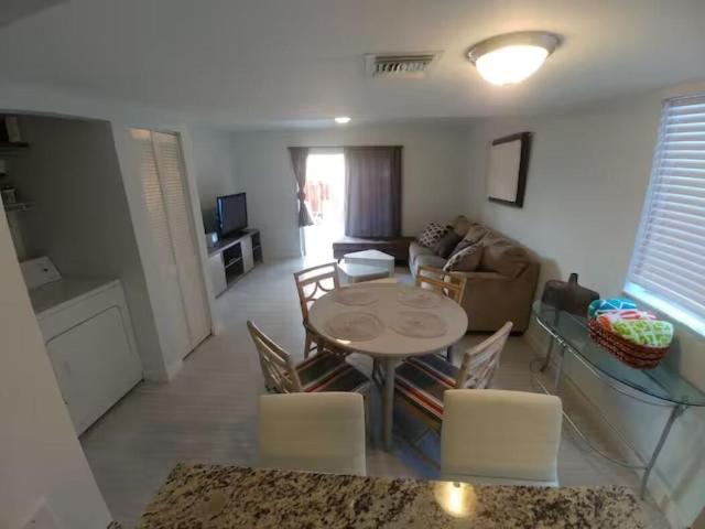 2 bedroom luxury Townhouse for rent in North Miami Beach, Florida
