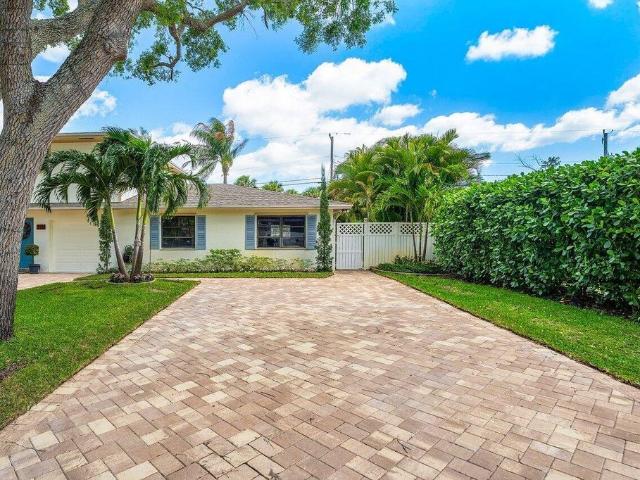 2 bedroom luxury Townhouse for rent in North Palm Beach, Florida