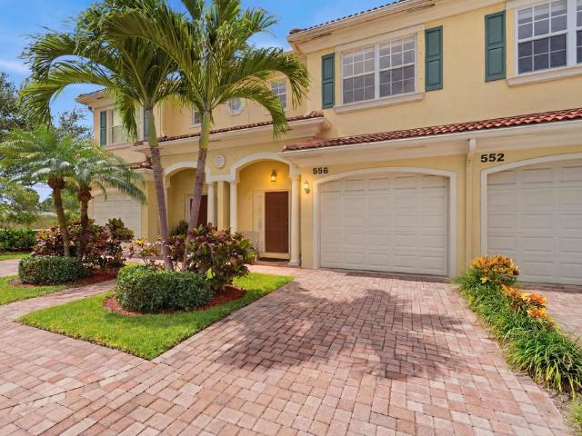2 bedroom luxury Townhouse for rent in North Palm Beach, Florida