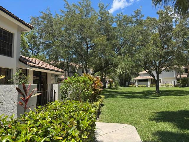 2 bedroom luxury Townhouse for rent in Palm Beach Gardens, Florida