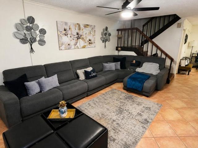 2 bedroom luxury Townhouse for rent in Palm Springs, United States