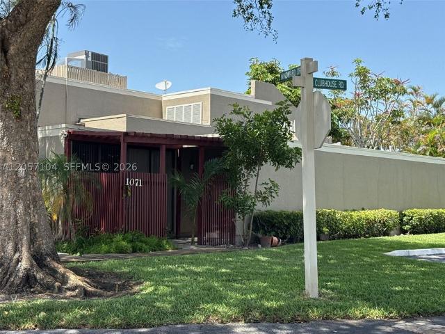 2 bedroom luxury Townhouse for rent in Pembroke Pines, United States