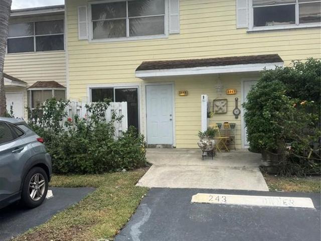 2 bedroom luxury Townhouse for rent in Pompano Beach, United States