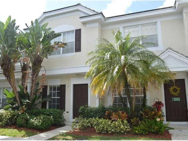 2 bedroom luxury Townhouse for rent in Plantation, United States