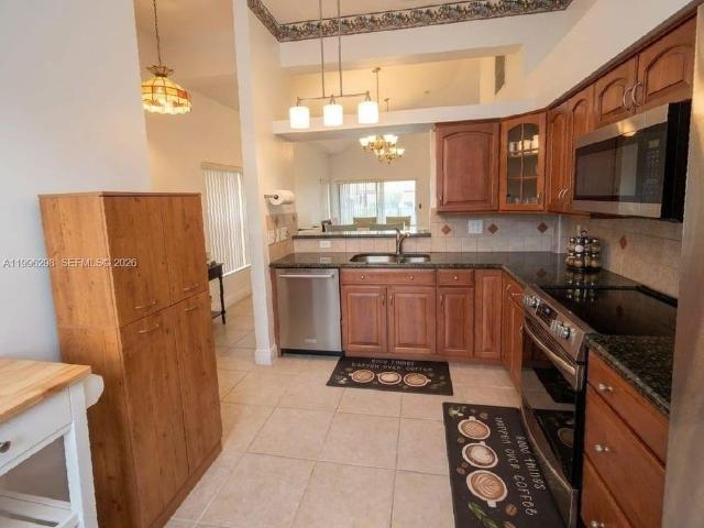 2 bedroom luxury Townhouse for rent in Riviera Beach, Florida