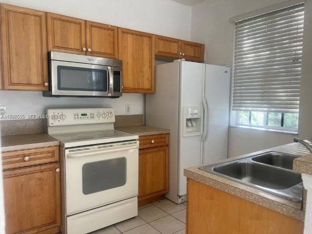 2 bedroom luxury Townhouse for rent in Riviera Beach, United States