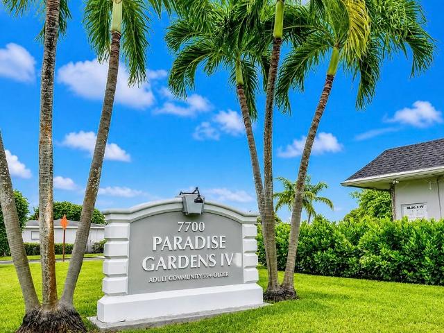 2 bedroom luxury Villa for rent in Margate, United States