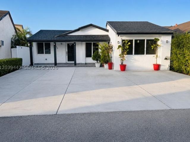 2 bedroom luxury Villa for rent in Miami, Florida