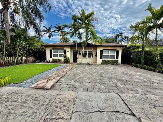 2 bedroom luxury Villa for rent in Miami, Florida