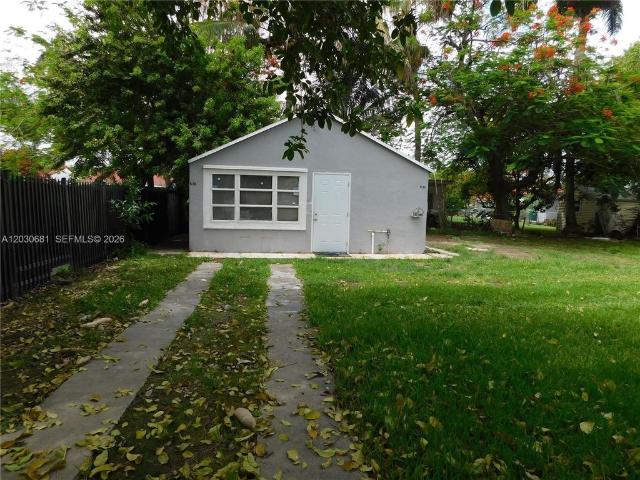 2 bedroom luxury Villa for rent in Miami Heights Trailer Park, Florida
