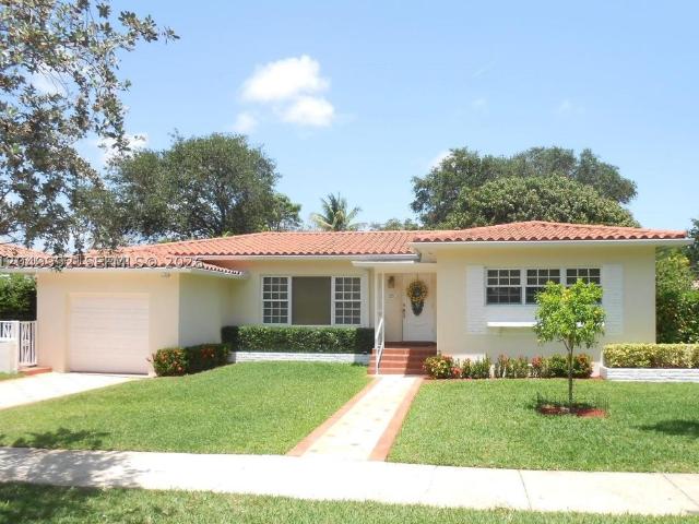 2 bedroom luxury Villa for rent in Miami Shores, United States