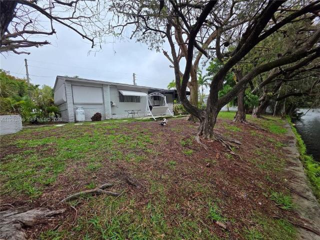 2 bedroom luxury Villa for rent in Miami Springs, Florida