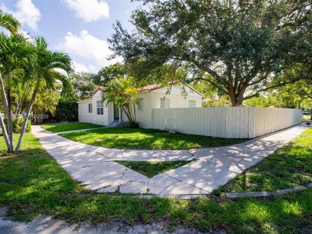 Luxury Villa for rent in Miami, United States