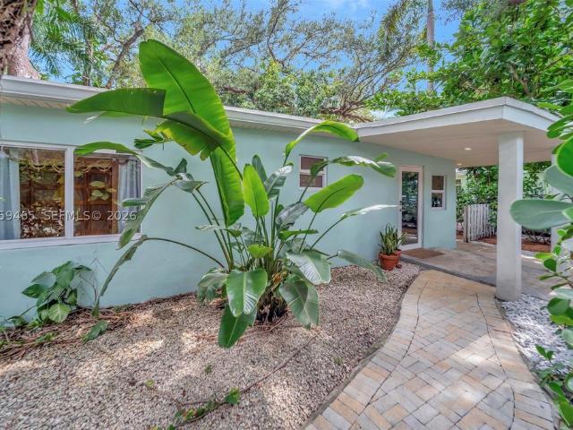 2 bedroom luxury Villa for rent in Miami, United States