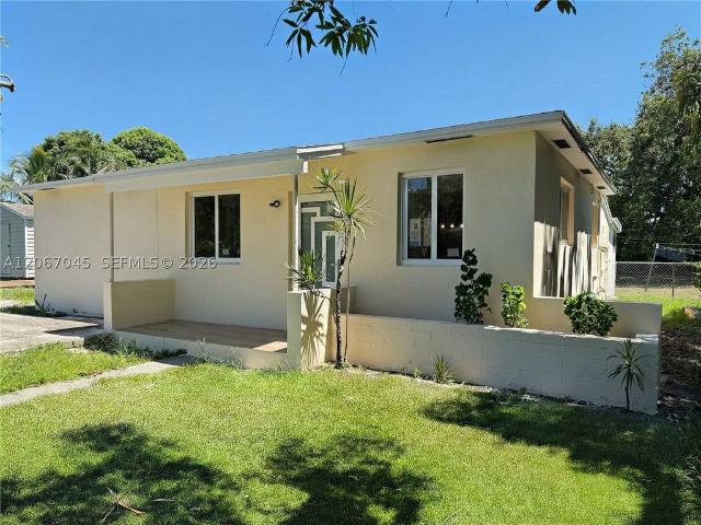 2 bedroom luxury Villa for rent in North Miami, United States