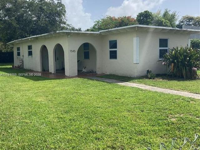 2 bedroom luxury Villa for rent in North Miami, United States