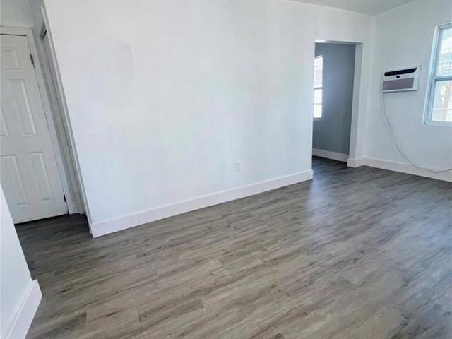 2 bedroom luxury Villa for rent in North Miami, United States