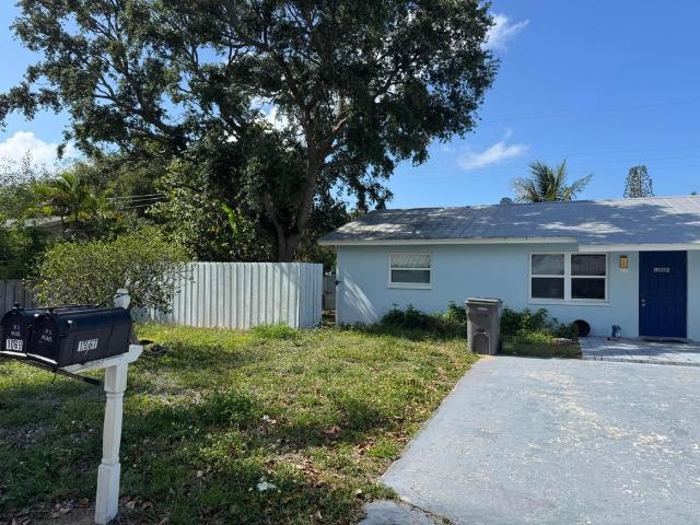 2 bedroom luxury Villa for rent in North Palm Beach, United States