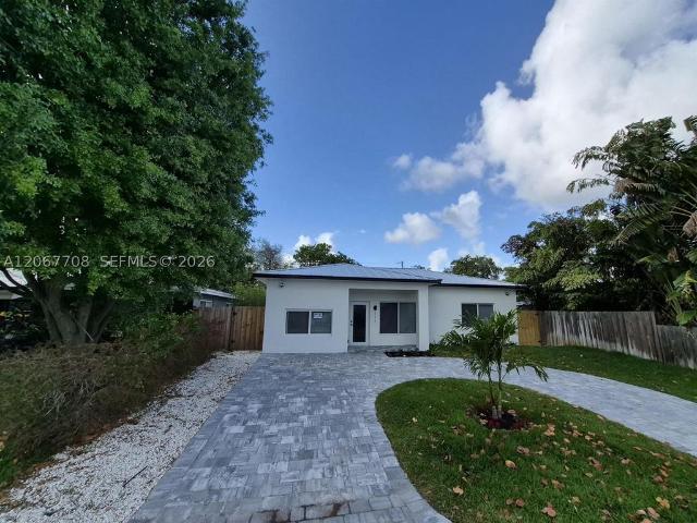 2 bedroom luxury Villa for rent in Oakland Park, Florida