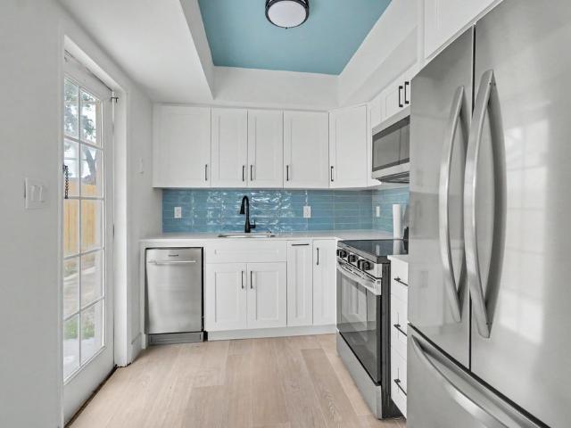 2 bedroom luxury Villa for rent in Oakland Park, Florida