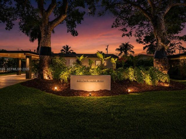 2 bedroom luxury Villa for rent in Oakland Park, Florida