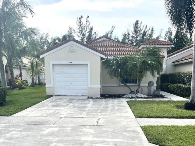 2 bedroom luxury Villa for rent in Aventura, Florida