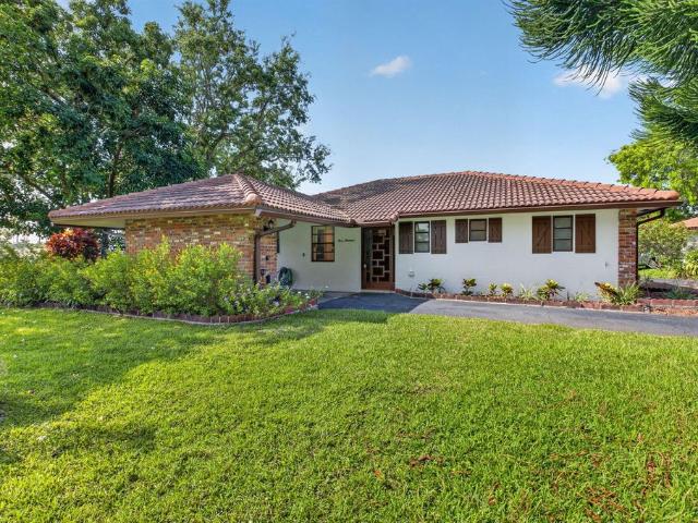 2 bedroom luxury Villa for rent in Boca Raton, Florida