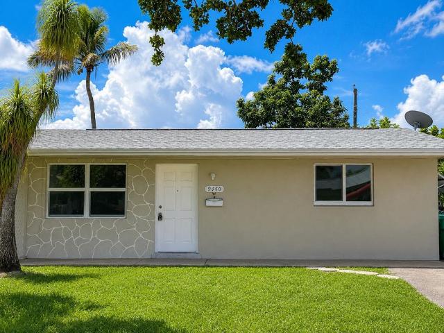2 bedroom luxury Villa for rent in Cooper City, Florida