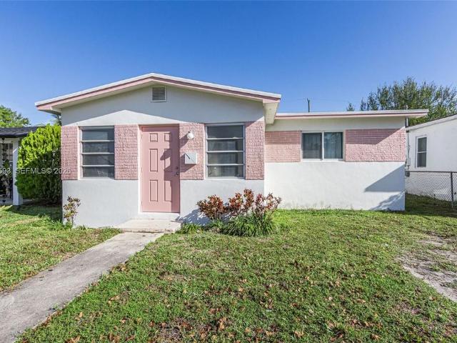 2 bedroom luxury Villa for rent in Hallandale, Florida