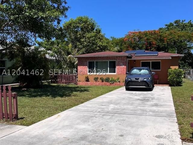 2 bedroom luxury Villa for rent in Hallandale, Florida
