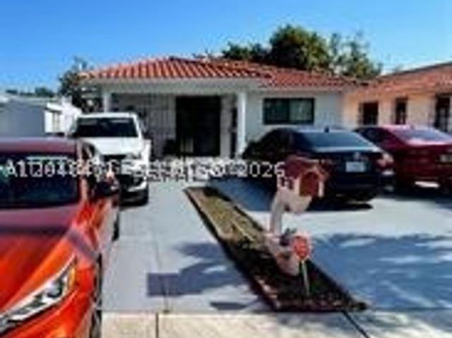 2 bedroom luxury Villa for rent in Hialeah, Florida